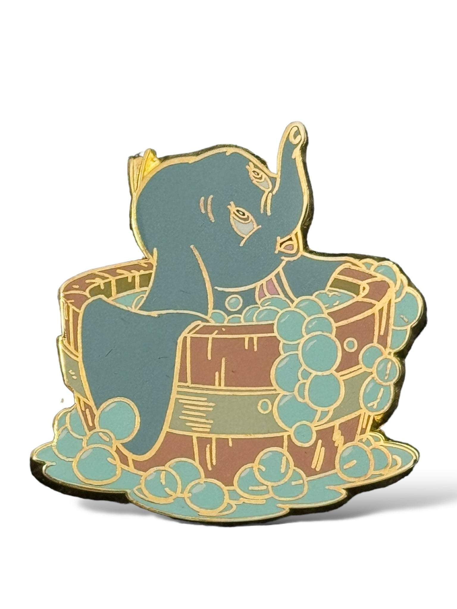 DLRP Baby Dumbo in Bath Tub Pin